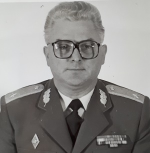 Szakmai életút interjú - Gábor Ferenc vezérőrnagy :: Magyar Katonai ...